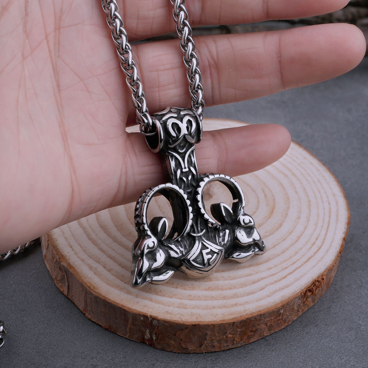 Nordic Viking Thor's Hammer Mjolnir Norwegian Rune Necklace Ram Animal ...