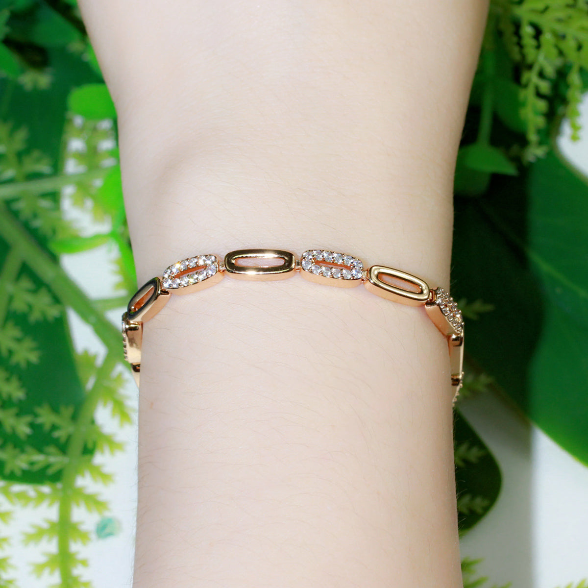 585 Rose Gold Cubic Zirconia Round Shape Connected Tennis Bracelets ...